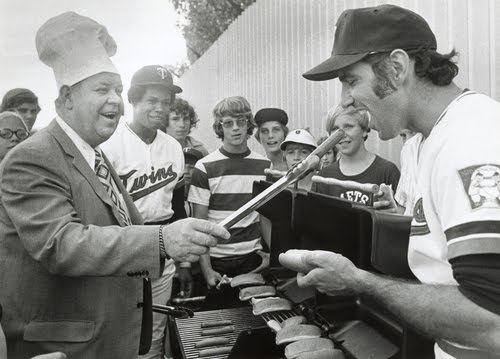 Classic Minnesota Twins!: Cookout day at old Metropolitan Stadium ...
